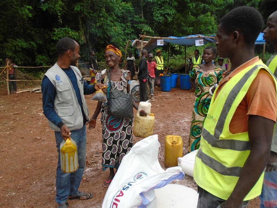 Food distributions to support Central African refugee families - Acted