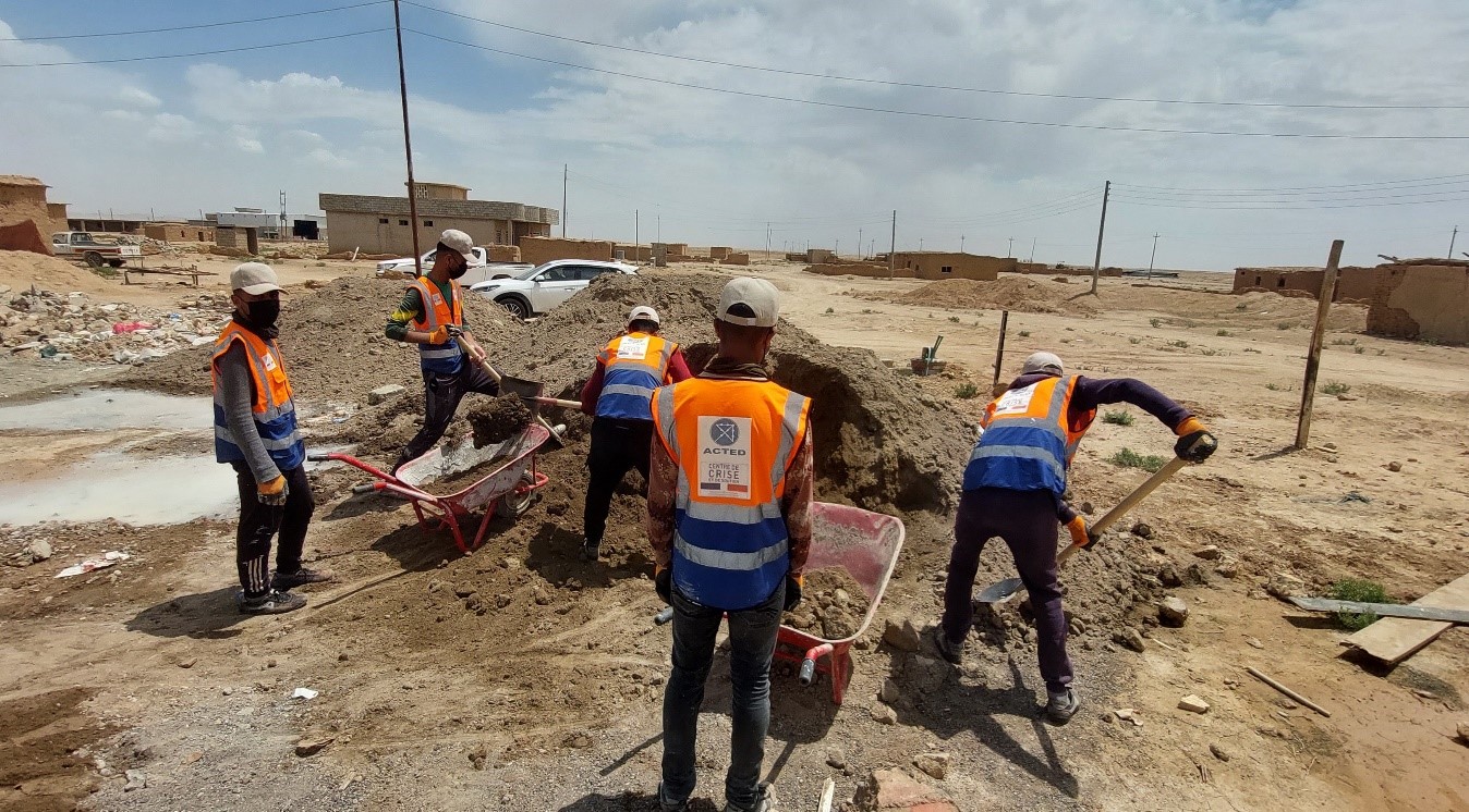 Reinforcing communities after a conflict – Quick Impact Projects in ...