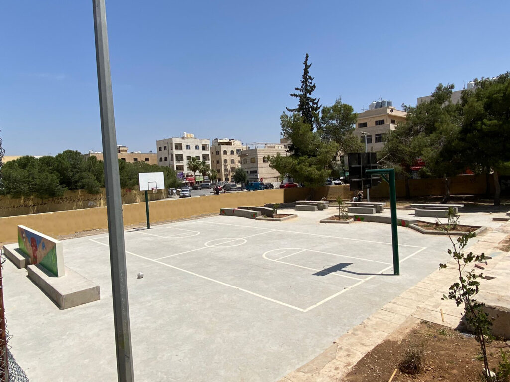 Improving living conditions, social cohesion and access to green ...